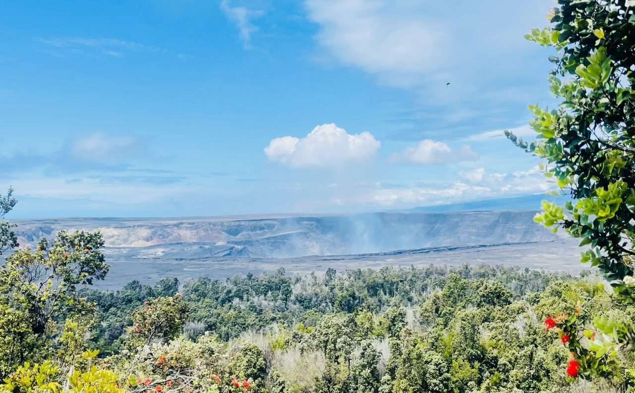 Volcano House: Unforgettable Stay on the Rim of Kīlauea Caldera