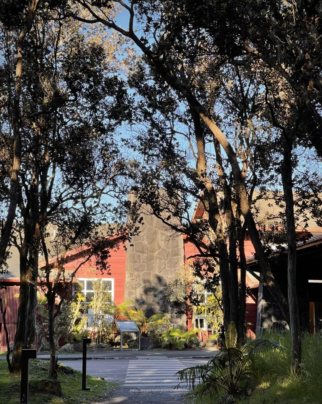 Volcano House: Unforgettable Stay on the Rim of Kīlauea Caldera